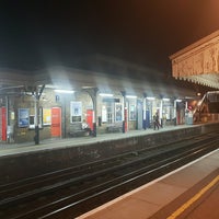 Farnham Railway Station (FNH) - 9 tips from 549 visitors