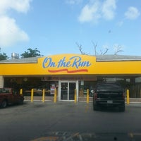 Esso On The Run - Mackey Street