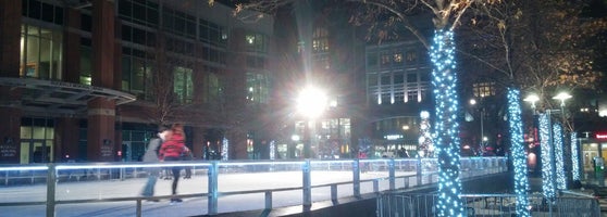 Rockville Town Square - Shopping Mall in Town Square