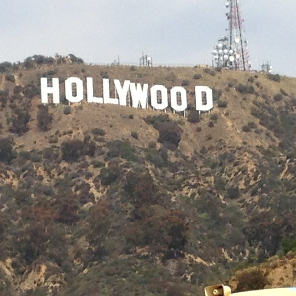 Hollywood Sign Vista Point - Scenic Lookout in Los Angeles