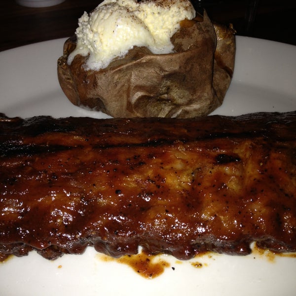 Stoney River Legendary Steaks - Restaurant in Cumberland
