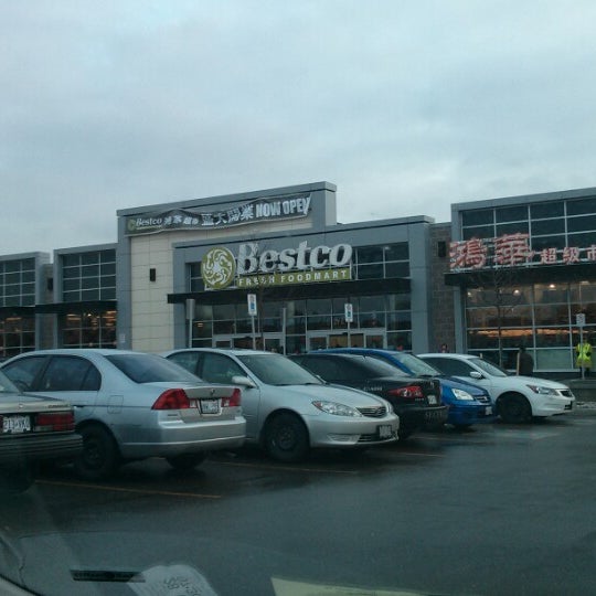 HOW bestco supermarket run their business? their grocery is way TOO ...