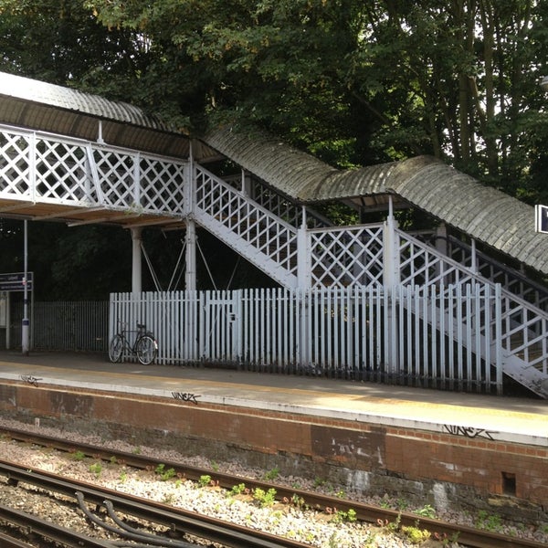 Ladywell Railway Station (LAD) - 8 tips