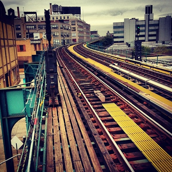 MTA Subway - Court Square (E/G/M/7) - Hunters Point - 28 tips