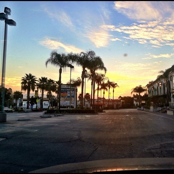 Encino Town Center - Encino - 17200 Ventura Blvd