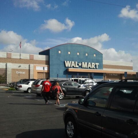 Walmart Supercenter - Long Beach, CA