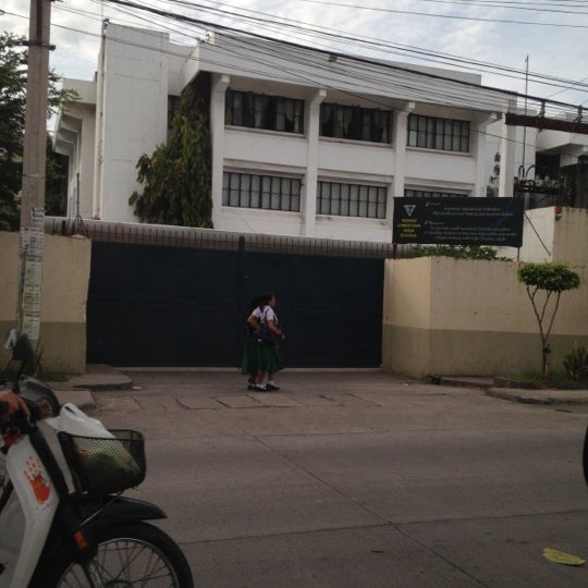 Davao Christian High School - School in Poblacion