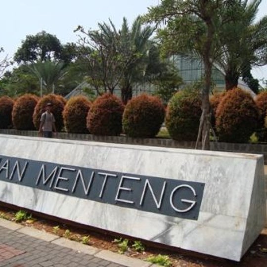Taman Menteng - Park in Jakarta Pusat