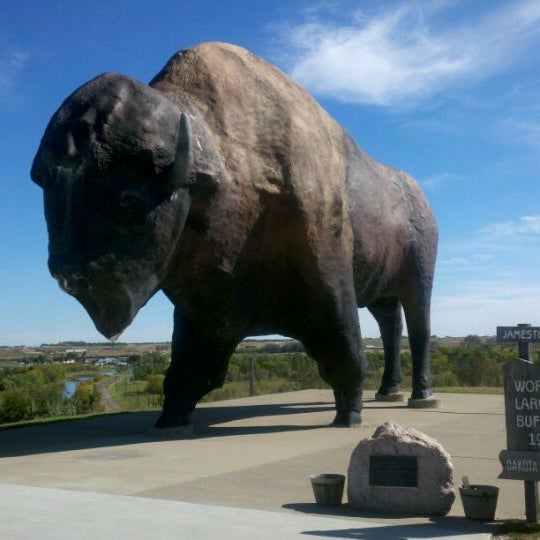 World's Largest Buffalo - Jamestown, ND