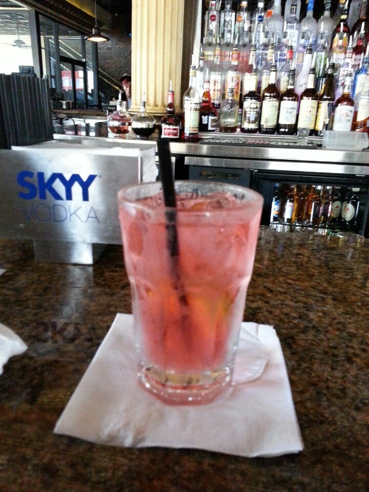 JR's Bar and Grill Photos - GayCities Dallas